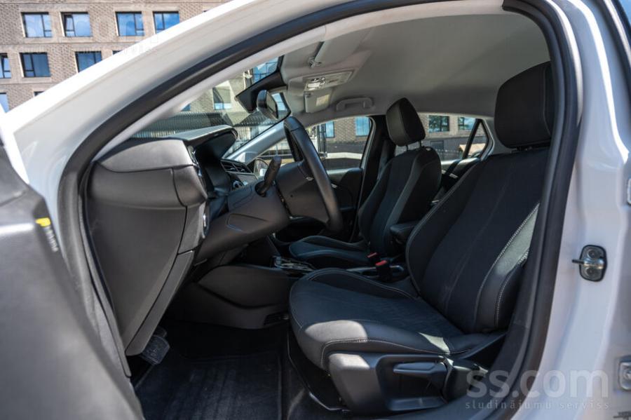 White Opel Corsa 2022 in Riga, with an engine capacity of 1.20 L and mileage of 27 thousand km for 16990 €, photo 20 on AUTOMOTO.COM.LV