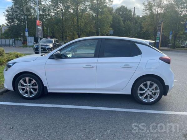 White Opel Corsa 2022 in Riga, with an engine capacity of 1.50 L and mileage of 88 thousand km for 9890 €, photo 3 on AUTOMOTO.COM.LV
