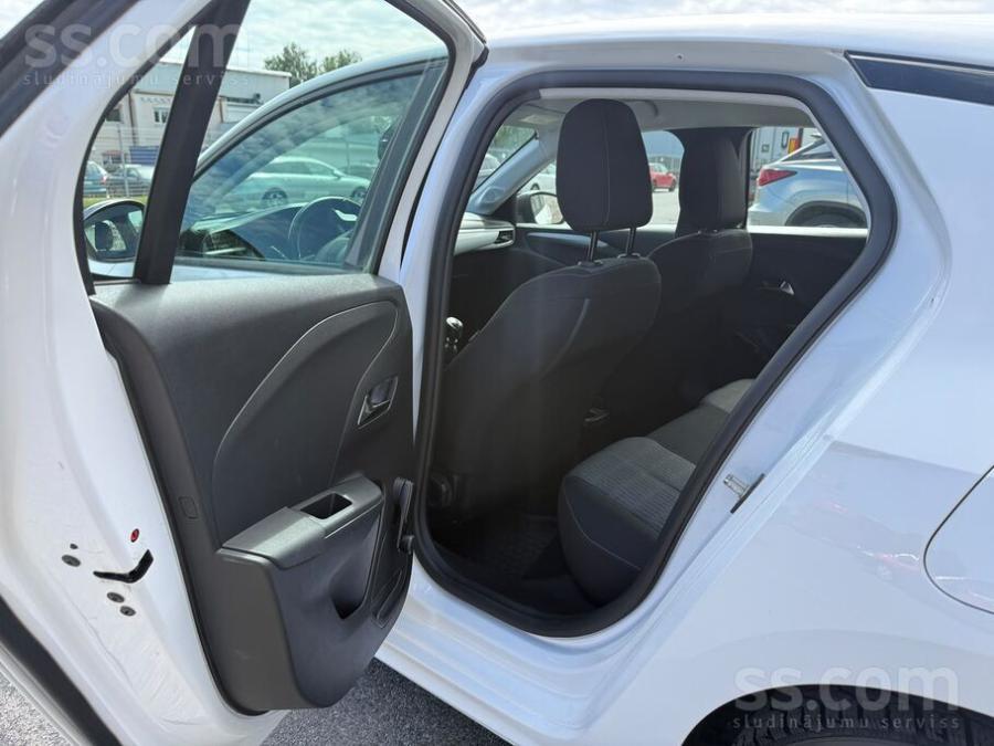 White Opel Corsa 2023 in Riga, with an engine capacity of 1.50 L and mileage of 110 thousand km for 11500 €, photo 12 on AUTOMOTO.COM.LV