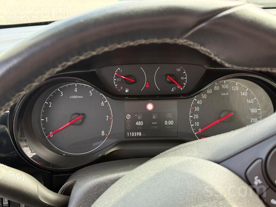 White Opel Corsa 2023 in Riga, with an engine capacity of 1.50 L and mileage of 110 thousand km for 11500 €, photo 13 on AUTOMOTO.COM.LV
