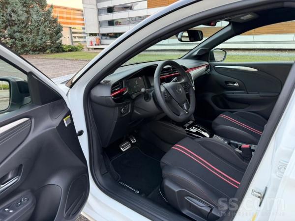 White Opel Corsa 2023 in Riga, with an engine capacity of 0.00 L and mileage of 36 thousand km for 15990 €, photo 9 on AUTOMOTO.COM.LV