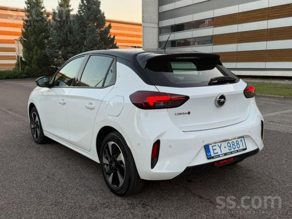 White Opel Corsa 2023 in Riga, with an engine capacity of 0.00 L and mileage of 36 thousand km for 15990 €, photo 8 on AUTOMOTO.COM.LV
