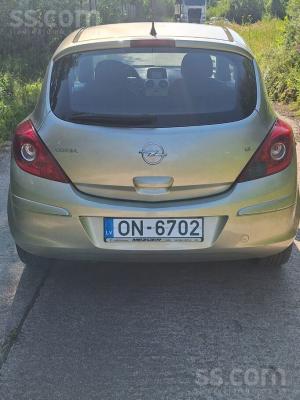 Yellow Opel Corsa 2006 in Liepaja, with an engine capacity of 1.20 L and mileage of 76 thousand km for 2500 €, photo 3 on AUTOMOTO.COM.LV