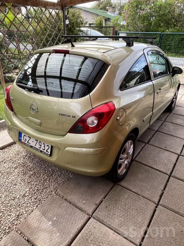 Dzeltens Opel Corsa 2008 Rīga, ar dzinēja tilpumu 1.40 L un nobraukumu 124 tūkst. km par 1500 €, foto 1 vietnē AUTOMOTO.COM.LV