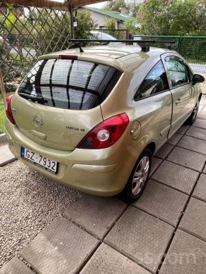 Dzeltens Opel Corsa 2008 Rīga, ar dzinēja tilpumu 1.40 L un nobraukumu 124 tūkst. km par 1500 €, foto 1 vietnē AUTOMOTO.COM.LV