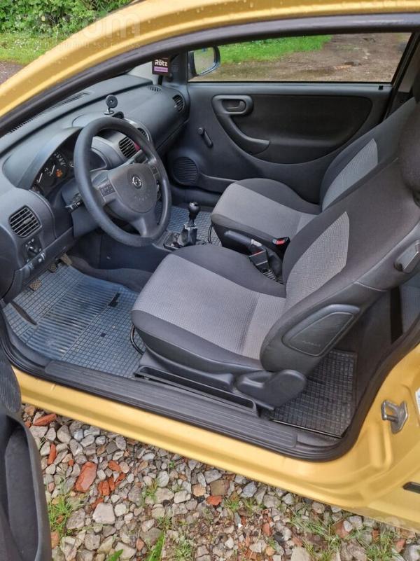 Dzeltens Opel Corsa 2006 Rīga, ar dzinēja tilpumu 1.00 L un nobraukumu 187 tūkst. km par 800 €, foto 4 vietnē AUTOMOTO.COM.LV