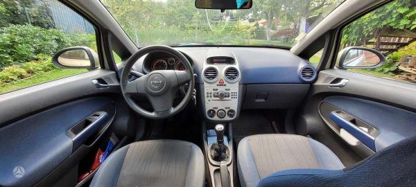 Yellow Opel Corsa 2007 in Vilnius, with an engine capacity of 1.36 L and mileage of 211 thousand km for 600 €, photo 6 on AUTOMOTO.COM.LV