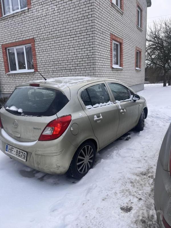 Yellow Opel Corsa 2008 in Kuldiga, with an engine capacity of 1.30 L and mileage of 0 thousand km for 900 €, photo 1 on AUTOMOTO.COM.LV