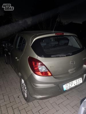 Yellow Opel Corsa 2008 in Vilnius, with an engine capacity of 1.40 L and mileage of 184 thousand km for 450 €, photo 3 on AUTOMOTO.COM.LV