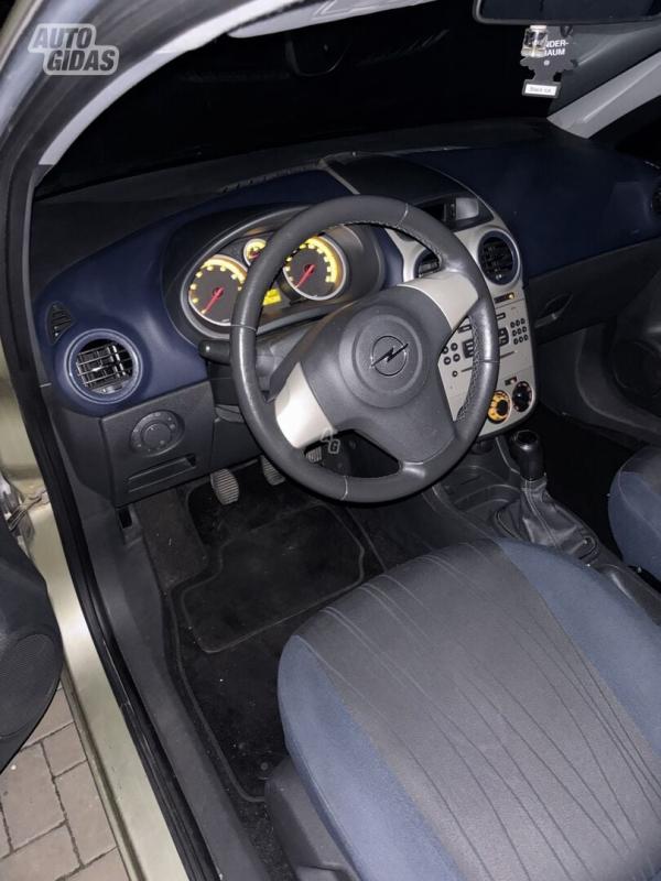 Dzeltens Opel Corsa 2008 Viļņa, ar dzinēja tilpumu 1.40 L un nobraukumu 184 tūkst. km par 450 €, foto 5 vietnē AUTOMOTO.COM.LV
