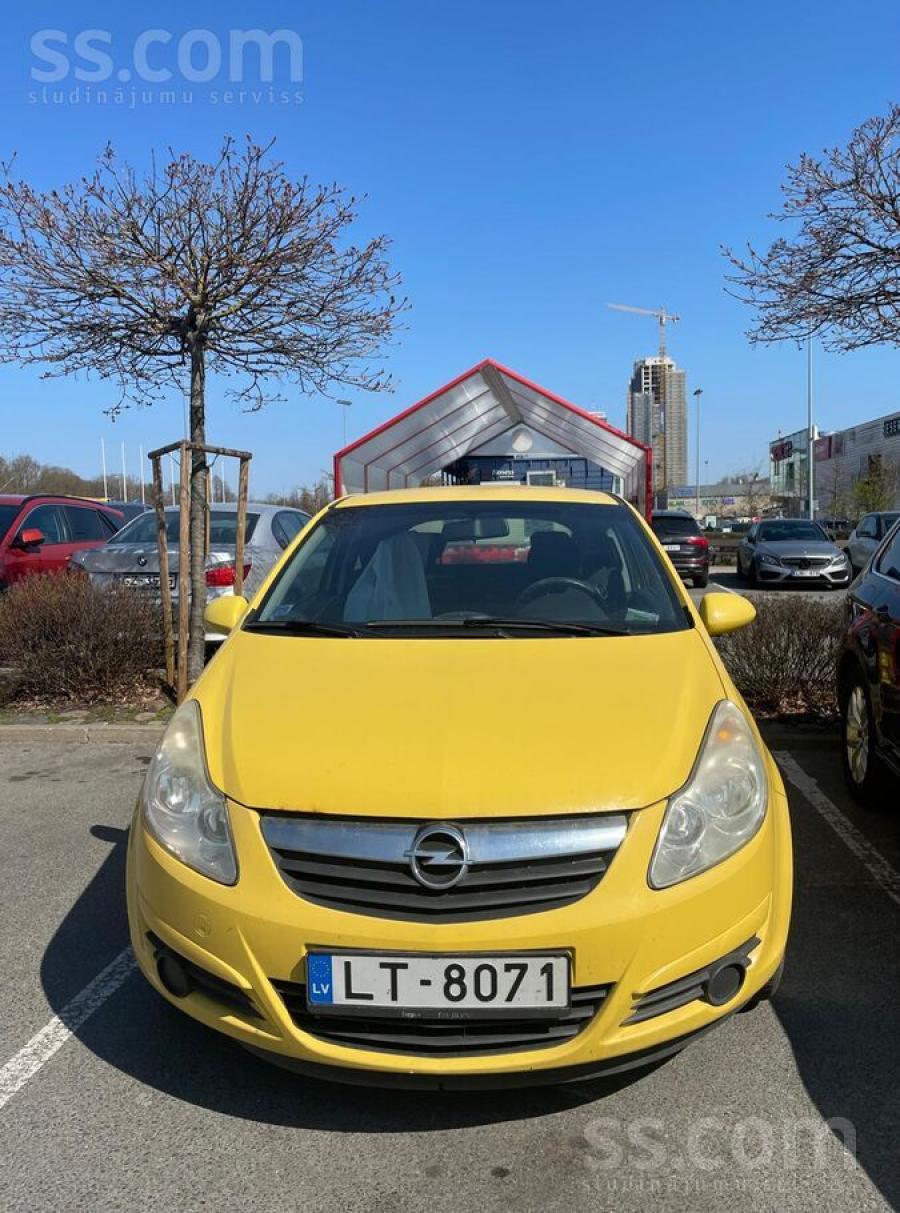 Yellow Opel Corsa 2009 in Ogre, with an engine capacity of 1.20 L and mileage of 220 thousand km for 1300 €, photo 1 on AUTOMOTO.COM.LV