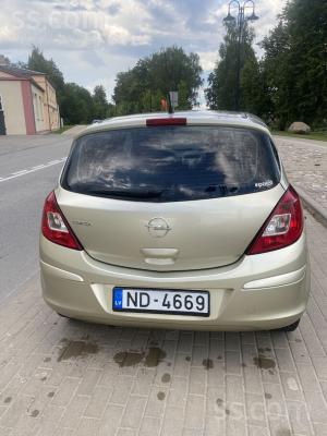 Dzeltens Opel Corsa 2010 Bauska, ar dzinēja tilpumu 1.20 L un nobraukumu 223 tūkst. km par 2700 €, foto 4 vietnē AUTOMOTO.COM.LV