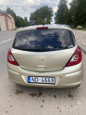 Yellow Opel Corsa 2010 in Bauska, with an engine capacity of 1.20 L and mileage of 223 thousand km for 2300 €, photo 4 on AUTOMOTO.COM.LV