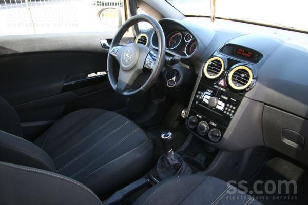 Yellow Opel Corsa 2011 in Tukums, with an engine capacity of 1.70 L and mileage of 218 thousand km for 2250 €, photo 6 on AUTOMOTO.COM.LV