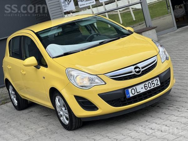 Yellow Opel Corsa 2013 in Jekabpils, with an engine capacity of 1.20 L and mileage of 239 thousand km for 3590 €, photo 5 on AUTOMOTO.COM.LV