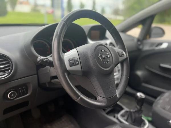 Yellow Opel Corsa 2013 in Jekabpils, with an engine capacity of 1.20 L and mileage of 239 thousand km for 3590 €, photo 9 on AUTOMOTO.COM.LV
