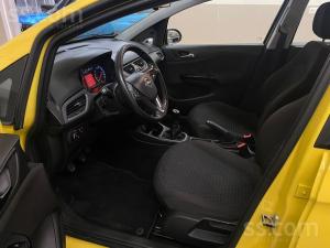 Yellow Opel Corsa 2016 in Tukums, with an engine capacity of 1.40 L and mileage of 160 thousand km for 4700 €, photo 6 on AUTOMOTO.COM.LV