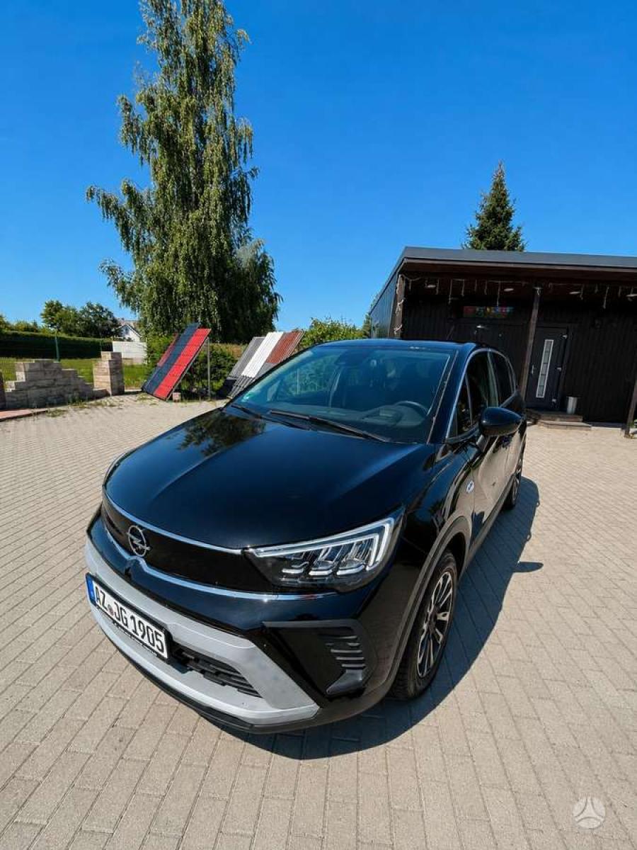 Black Opel Crossland 2023 in Klaipeda, with an engine capacity of 1.20 L and mileage of 30 thousand km for 11850 €, photo 3 on AUTOMOTO.COM.LV