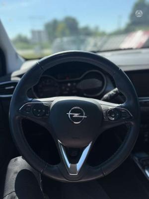 Black Opel Crossland 2023 in Klaipeda, with an engine capacity of 1.20 L and mileage of 30 thousand km for 11850 €, photo 8 on AUTOMOTO.COM.LV