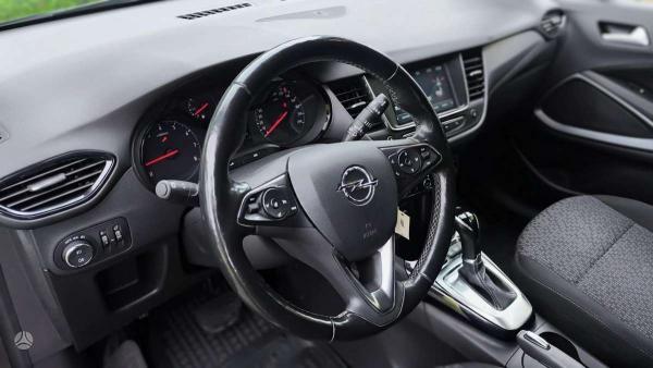Grey Opel Crossland 2021 in Kursenai, with an engine capacity of 1.20 L and mileage of 100 thousand km for 11000 €, photo 10 on AUTOMOTO.COM.LV