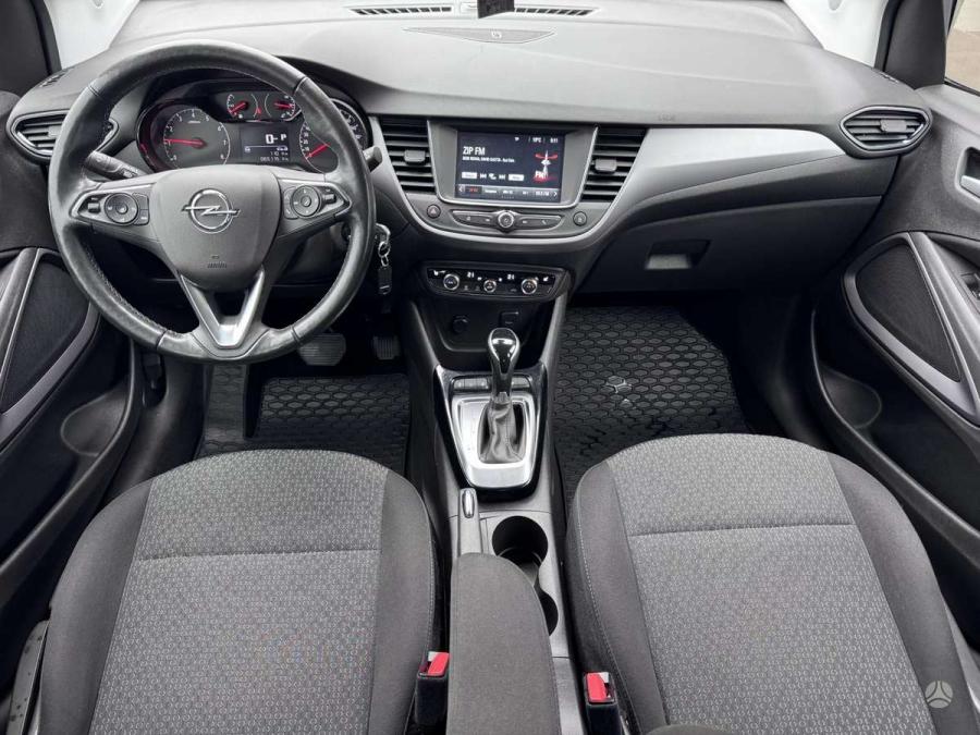 Pelēks Opel Crossland 2022 Viļņa, ar dzinēja tilpumu 1.20 L un nobraukumu 65 tūkst. km par 12950 €, foto 4 vietnē AUTOMOTO.COM.LV