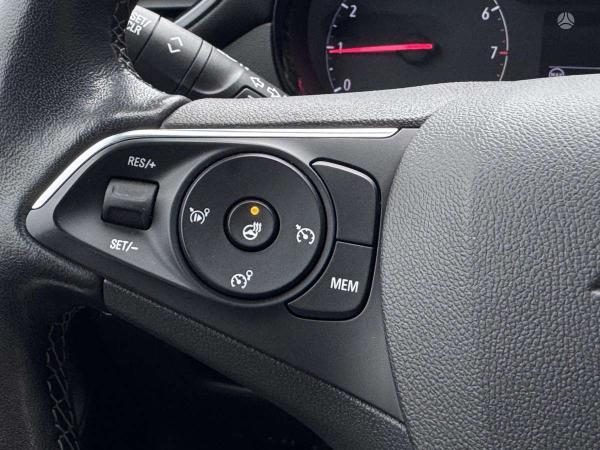 Grey Opel Crossland 2022 in Vilnius, with an engine capacity of 1.20 L and mileage of 65 thousand km for 12950 €, photo 9 on AUTOMOTO.COM.LV