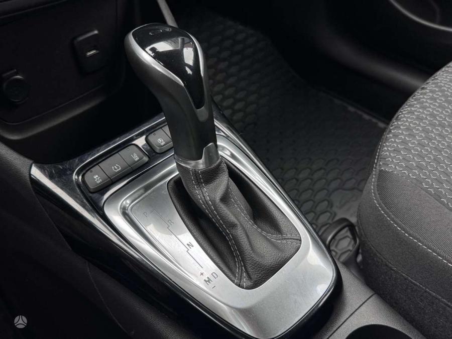 Pelēks Opel Crossland 2022 Viļņa, ar dzinēja tilpumu 1.20 L un nobraukumu 65 tūkst. km par 12950 €, foto 20 vietnē AUTOMOTO.COM.LV