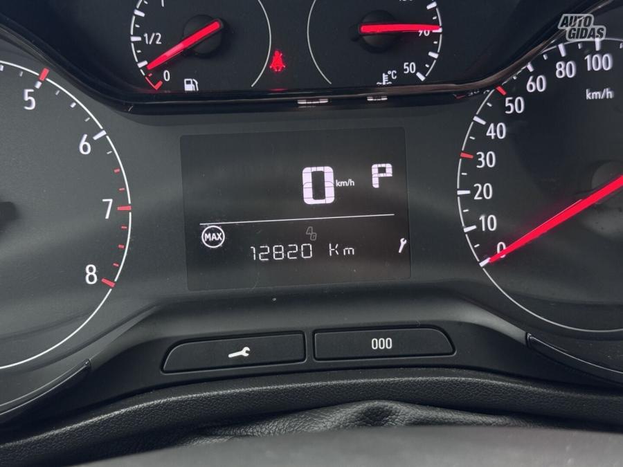 Grey Opel Crossland 2022 in Avizieniai, with an engine capacity of 1.20 L and mileage of 65 thousand km for 12950 €, photo 9 on AUTOMOTO.COM.LV