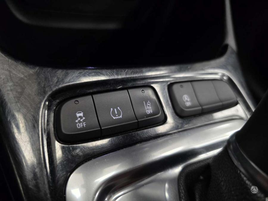 Pelēks Opel Crossland 2022 Viļņa, ar dzinēja tilpumu 1.20 L un nobraukumu 100 tūkst. km par 11490 €, foto 22 vietnē AUTOMOTO.COM.LV
