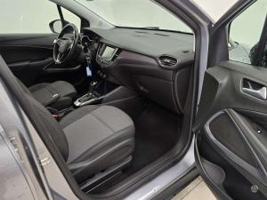 Pelēks Opel Crossland 2022 Viļņa, ar dzinēja tilpumu 1.20 L un nobraukumu 100 tūkst. km par 11490 €, foto 32 vietnē AUTOMOTO.COM.LV