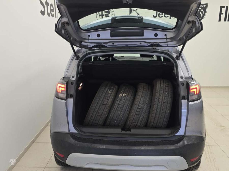Pelēks Opel Crossland 2022 Viļņa, ar dzinēja tilpumu 1.20 L un nobraukumu 100 tūkst. km par 11490 €, foto 37 vietnē AUTOMOTO.COM.LV