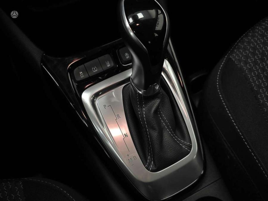 Pelēks Opel Crossland 2022 Viļņa, ar dzinēja tilpumu 1.20 L un nobraukumu 32 tūkst. km par 12790 €, foto 24 vietnē AUTOMOTO.COM.LV