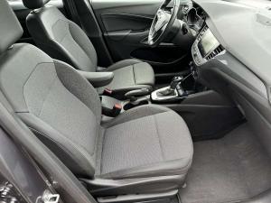 Grey Opel Crossland 2022 in Vilnius, with an engine capacity of 1.20 L and mileage of 36 thousand km for 13950 €, photo 5 on AUTOMOTO.COM.LV