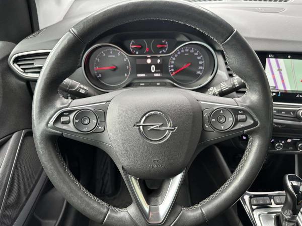 Grey Opel Crossland 2022 in Vilnius, with an engine capacity of 1.20 L and mileage of 36 thousand km for 13950 €, photo 7 on AUTOMOTO.COM.LV