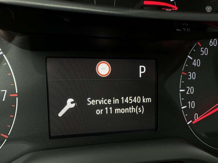 Grey Opel Crossland 2022 in Vilnius, with an engine capacity of 1.20 L and mileage of 36 thousand km for 13950 €, photo 9 on AUTOMOTO.COM.LV