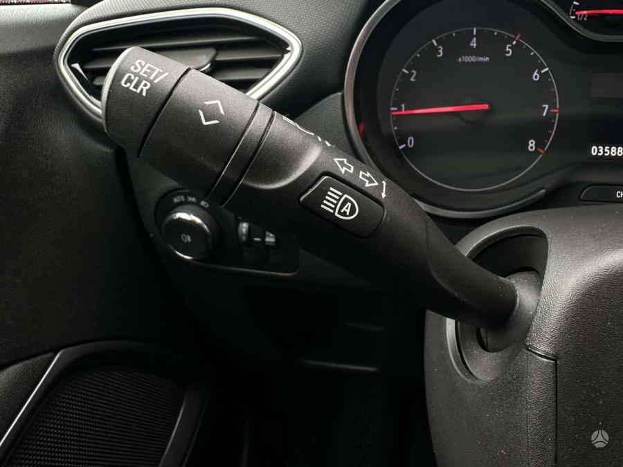 Grey Opel Crossland 2022 in Vilnius, with an engine capacity of 1.20 L and mileage of 36 thousand km for 13950 €, photo 12 on AUTOMOTO.COM.LV