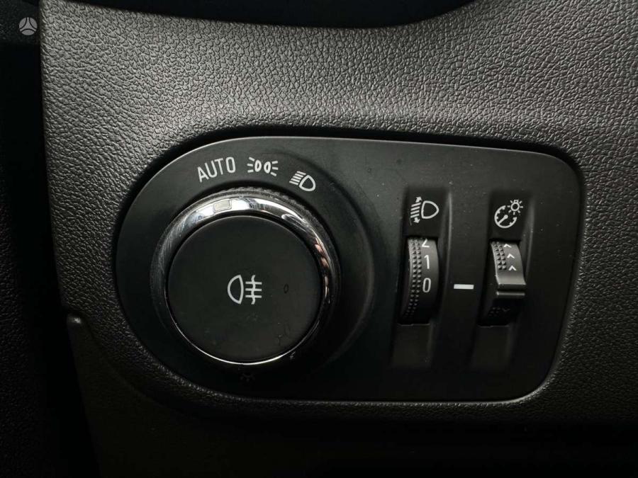 Grey Opel Crossland 2022 in Vilnius, with an engine capacity of 1.20 L and mileage of 36 thousand km for 13950 €, photo 22 on AUTOMOTO.COM.LV