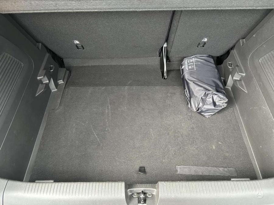 Grey Opel Crossland 2022 in Vilnius, with an engine capacity of 1.20 L and mileage of 36 thousand km for 13950 €, photo 24 on AUTOMOTO.COM.LV