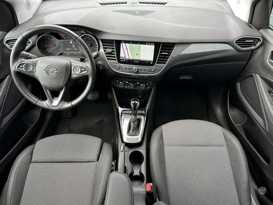Grey Opel Crossland 2022 in Vilnius, with an engine capacity of 1.20 L and mileage of 36 thousand km for 13500 €, photo 6 on AUTOMOTO.COM.LV