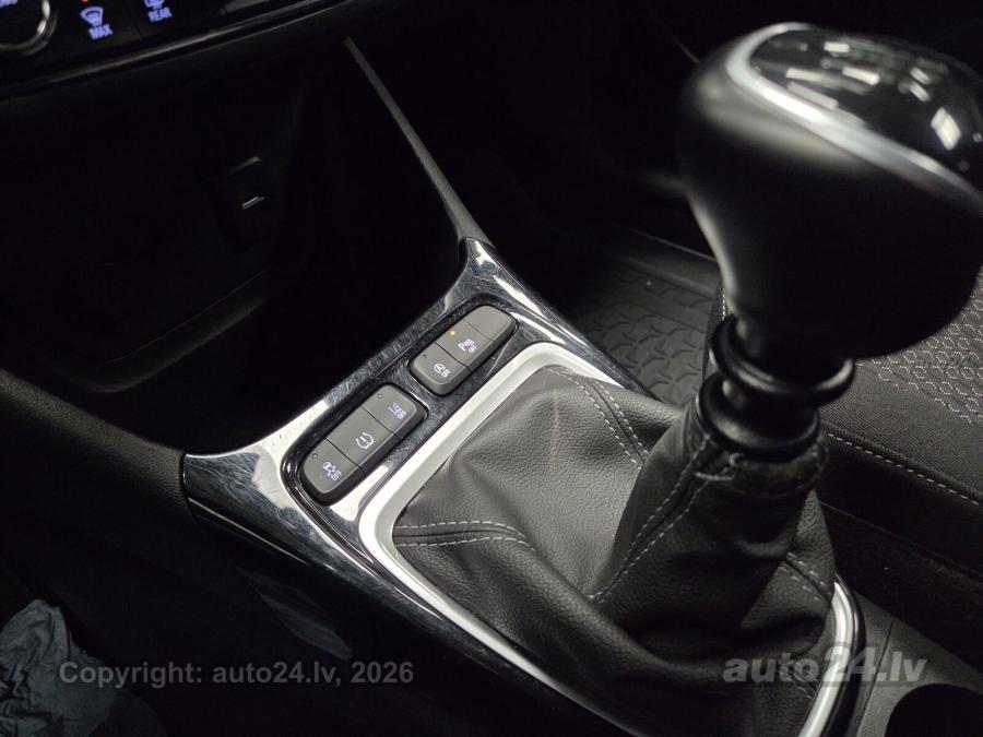 Серый Опель Crossland 2021 в Таллин, объемом двигателя 1.20 л и пробегом 116 тыс. км за 9300 €, фото 11 на AUTOMOTO.COM.LV