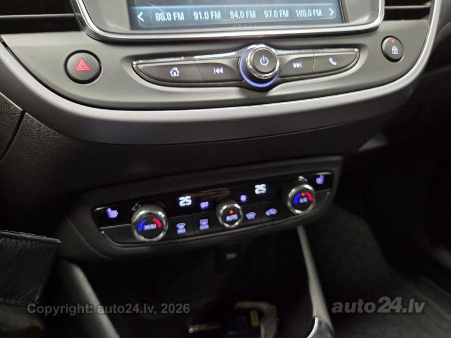 Серый Опель Crossland 2021 в Таллин, объемом двигателя 1.20 л и пробегом 118 тыс. км за 9300 €, фото 12 на AUTOMOTO.COM.LV