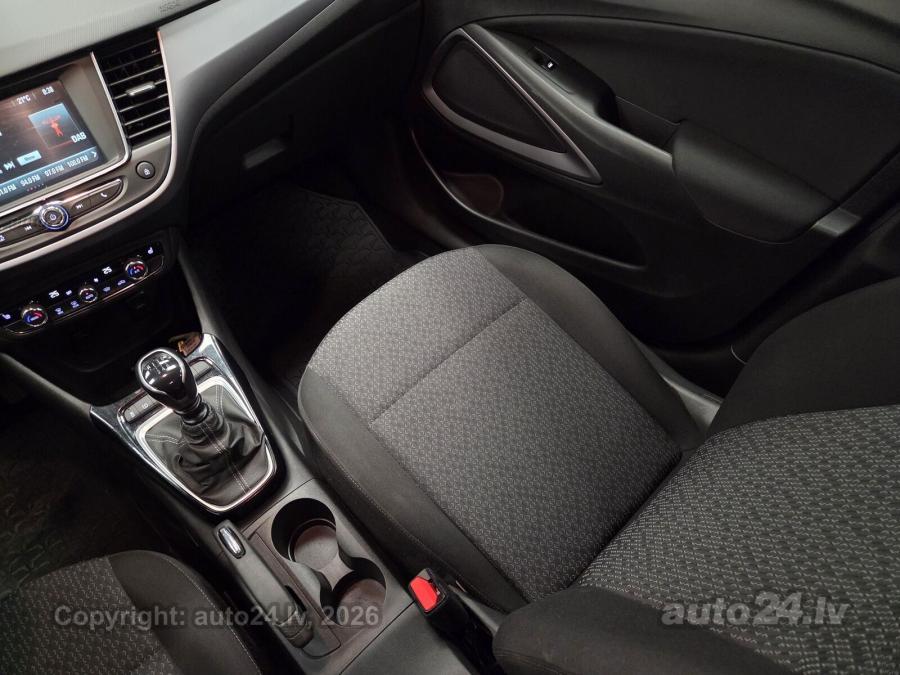 Серый Опель Crossland 2021 в Таллин, объемом двигателя 1.20 л и пробегом 118 тыс. км за 9300 €, фото 17 на AUTOMOTO.COM.LV