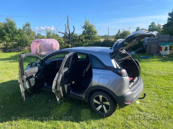 Grey Opel Crossland 2022 in Tallinn, with an engine capacity of 1.20 L and mileage of 50 thousand km for 14900 €, photo 4 on AUTOMOTO.COM.LV