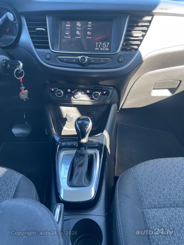Grey Opel Crossland 2022 in Tallinn, with an engine capacity of 1.20 L and mileage of 50 thousand km for 14900 €, photo 10 on AUTOMOTO.COM.LV