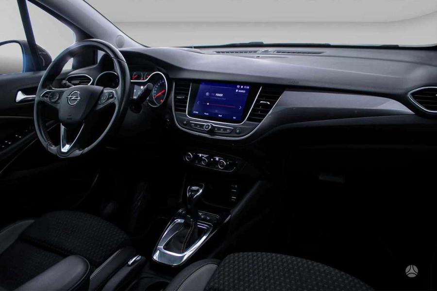 Red Opel Crossland 2018 in Kaunas, with an engine capacity of 1.20 L and mileage of 145 thousand km for 8990 €, photo 10 on AUTOMOTO.COM.LV
