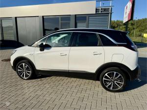White Opel Crossland 2019 in Taurage, with an engine capacity of 1.20 L and mileage of 119 thousand km for 7500 €, photo 4 on AUTOMOTO.COM.LV