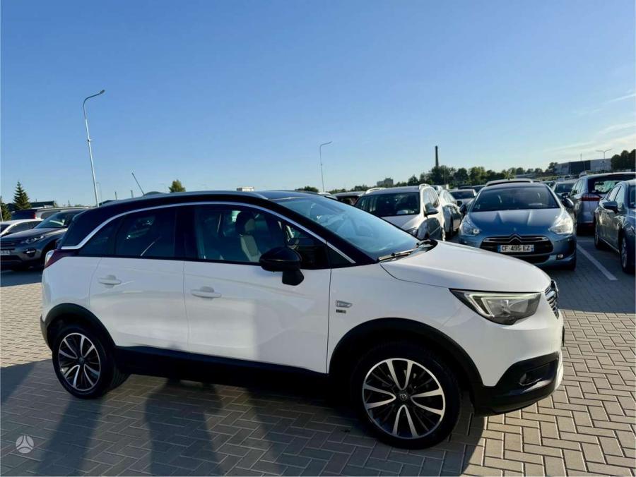 White Opel Crossland 2019 in Taurage, with an engine capacity of 1.20 L and mileage of 119 thousand km for 7500 €, photo 11 on AUTOMOTO.COM.LV