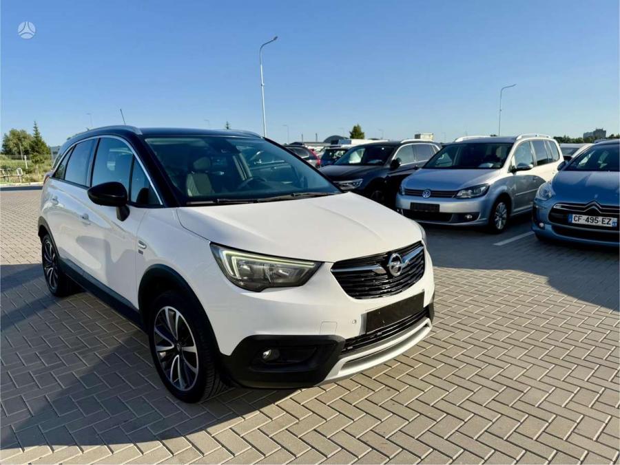 White Opel Crossland 2019 in Taurage, with an engine capacity of 1.20 L and mileage of 119 thousand km for 7500 €, photo 13 on AUTOMOTO.COM.LV