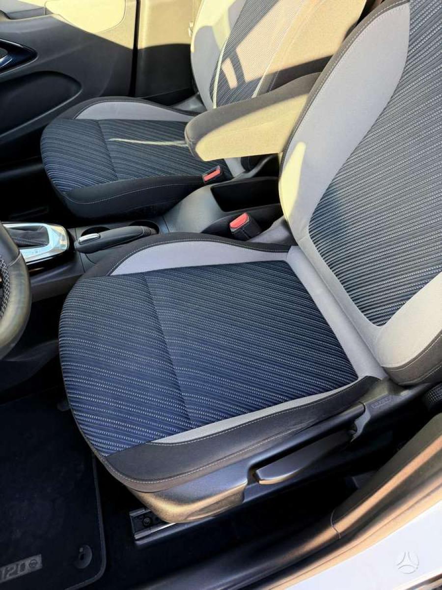 White Opel Crossland 2019 in Taurage, with an engine capacity of 1.20 L and mileage of 119 thousand km for 7500 €, photo 22 on AUTOMOTO.COM.LV