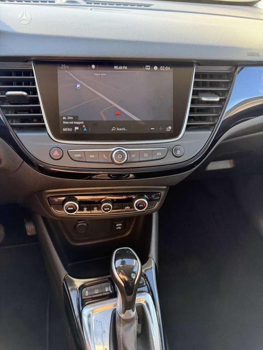 White Opel Crossland 2019 in Taurage, with an engine capacity of 1.20 L and mileage of 119 thousand km for 7500 €, photo 27 on AUTOMOTO.COM.LV